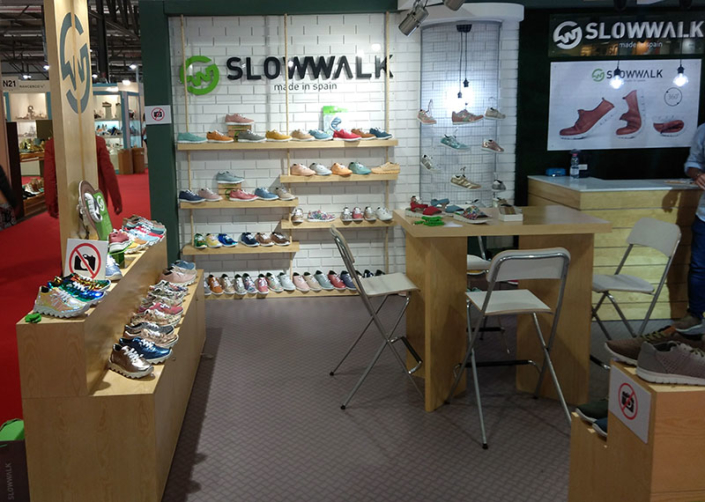 Stand para Slowwalk en Micam Milán | 【Diseño Stand】 amk.es
